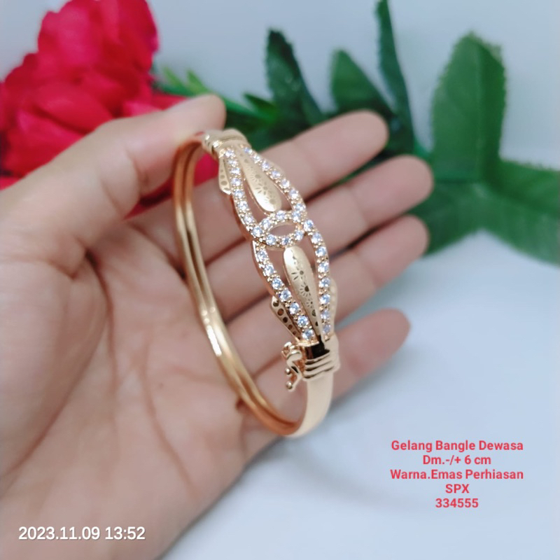 Jual Gelang Tangan Bangle Wanita Titanium Xuping Perhiasan Aksesoris Fashion Lapis Emas Anti ...