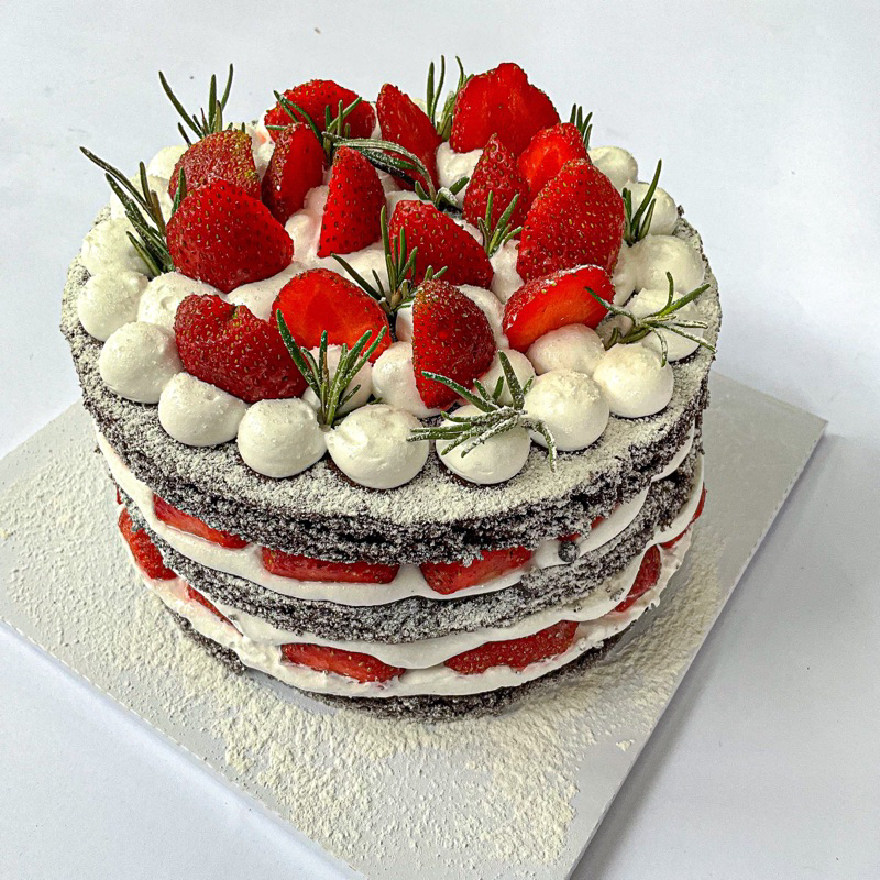 Jual Strawberry Stacked Chocolate Cake [17cm - 3 stack] - by Sweet Deys ...