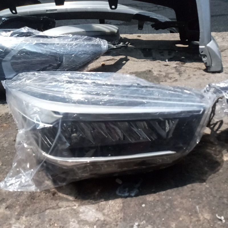 Jual headlamp Raize 2018 2019 2020 2021 2022 original | Shopee Indonesia