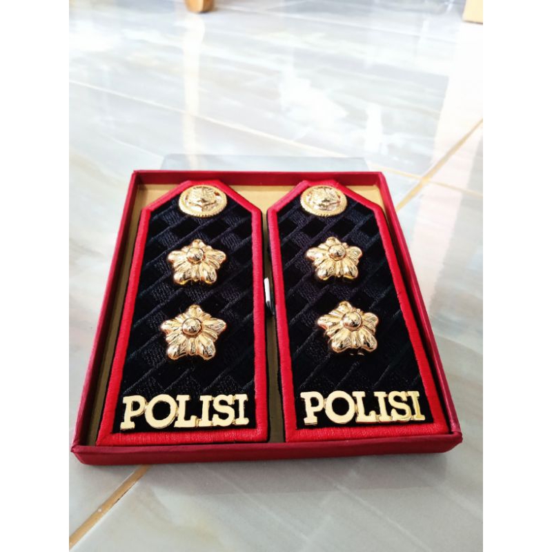 Jual atribut polri PANGKAT PDU PERWIRA AKBP les merah | Shopee Indonesia