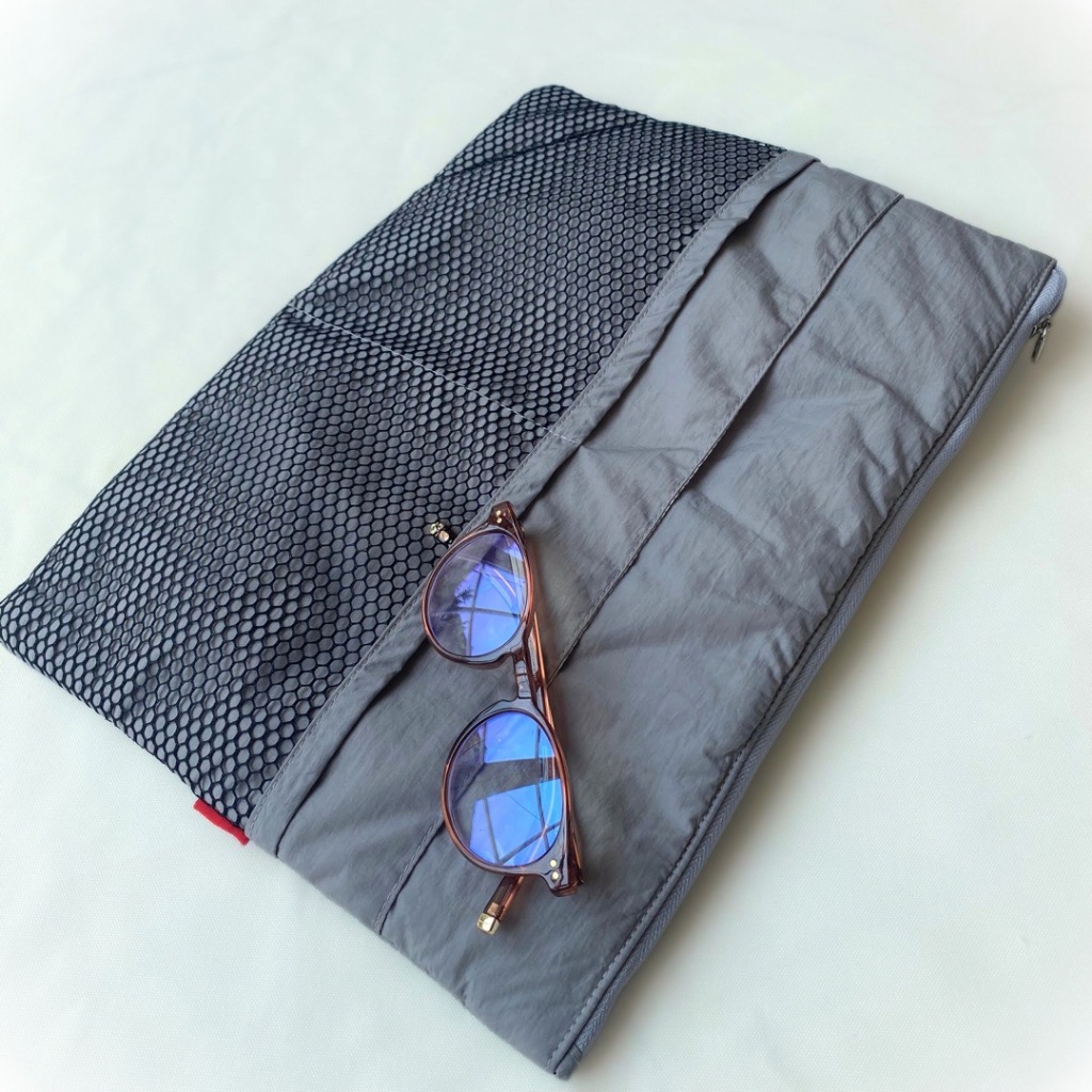 Jual Case Laptop Tas Laptop 14 inch Sarung Laptop by Lucro | Shopee ...