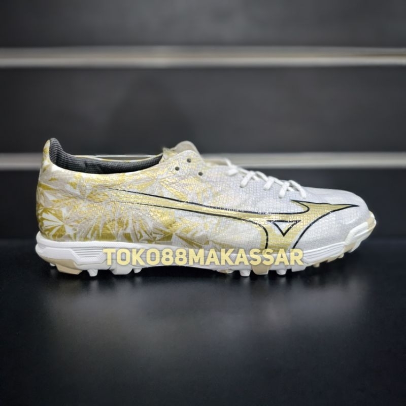 Jual Sepatu Bola Turf Mizuno Alpha Elite AS | Shopee Indonesia