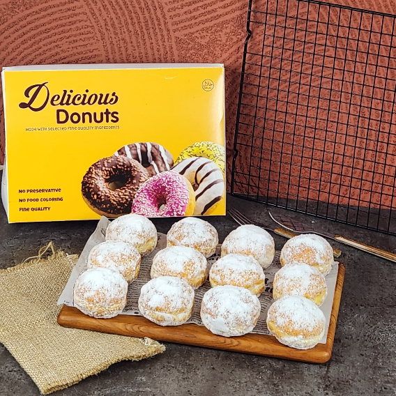 Jual Donat Box Salju Isi 12 / Bomboloni box | Shopee Indonesia