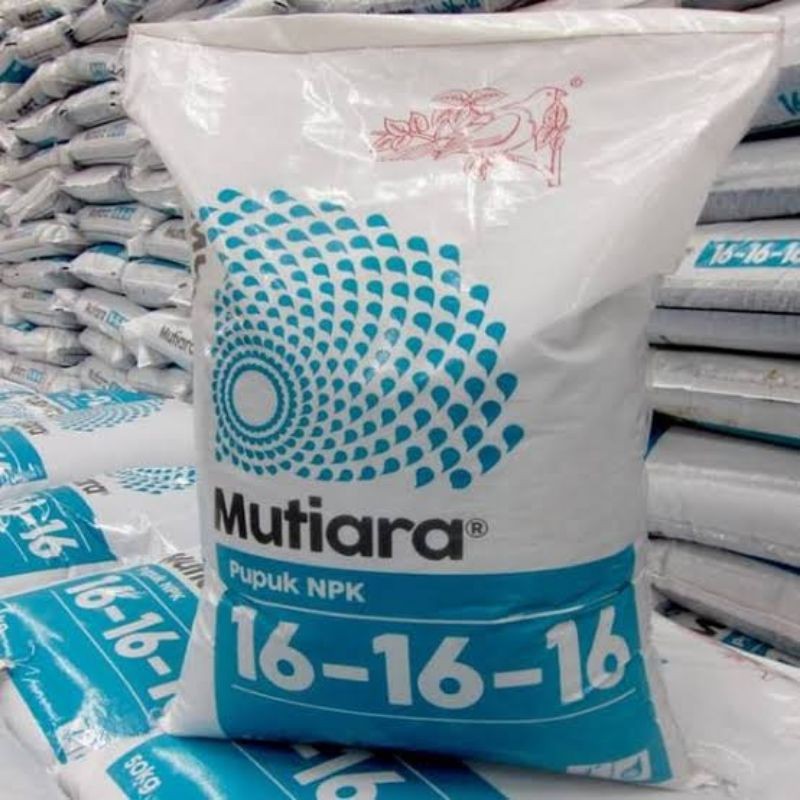 Jual Pupuk NPK Mutiara 16-16-16 Nutrisi Lengkap Masa Pertumbuhan(REPACK) | Shopee Indonesia