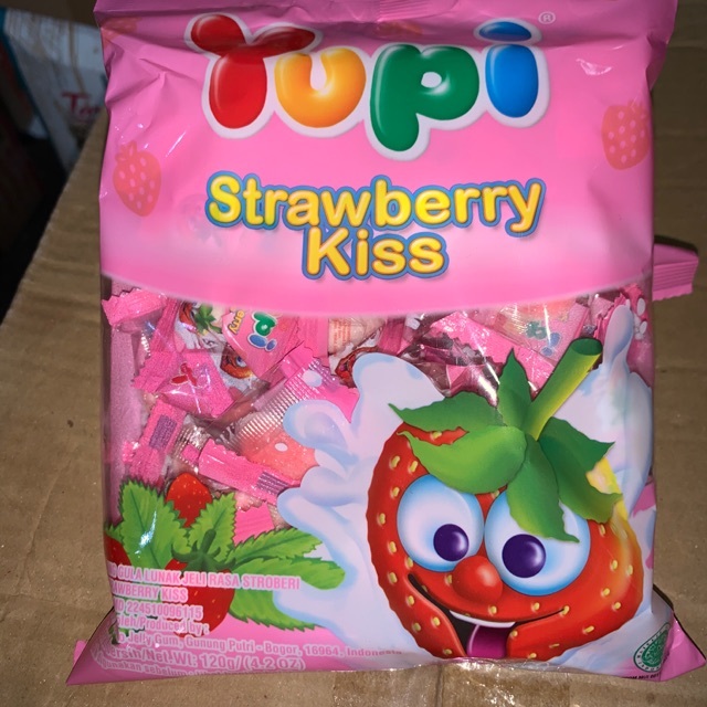 Jual YUPI STRAWBERRY KISS 1BEG ISI 50 BUTIR | Shopee Indonesia