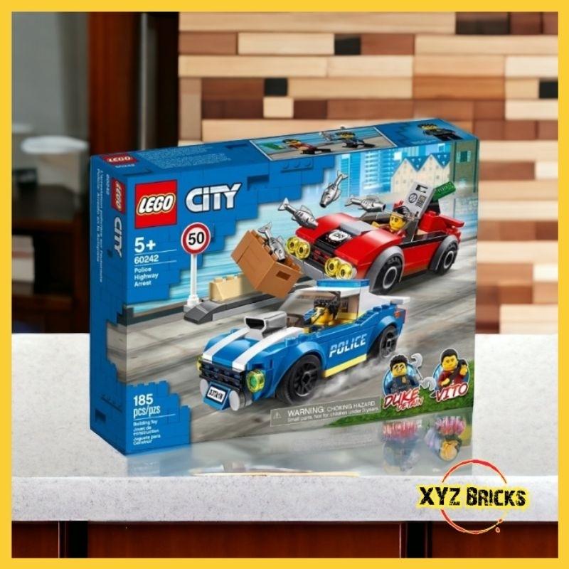 Jual LEGO 60242 - City Police Highway Arrest | Shopee Indonesia