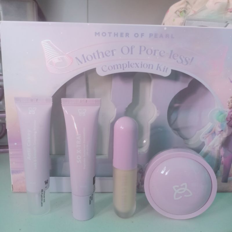 Jual preloved mother of pearl (MOP) complexion kit LN1 | Shopee Indonesia