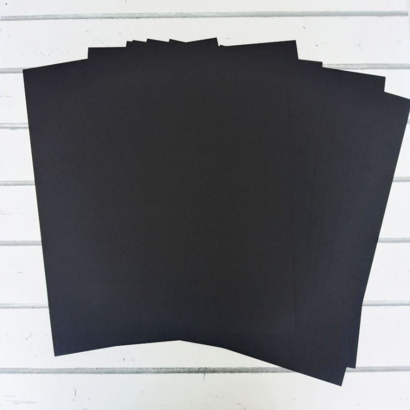 Jual Kertas HVS Hitam Ukuran A4 isi 20 lembar - HVS Black Paper size A4 ...