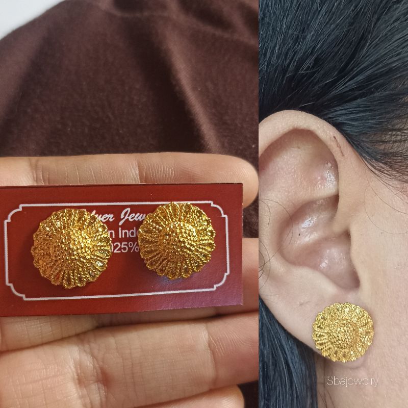 Jual giwang atau sumpel model matahari alpaka lapis emas | Shopee Indonesia