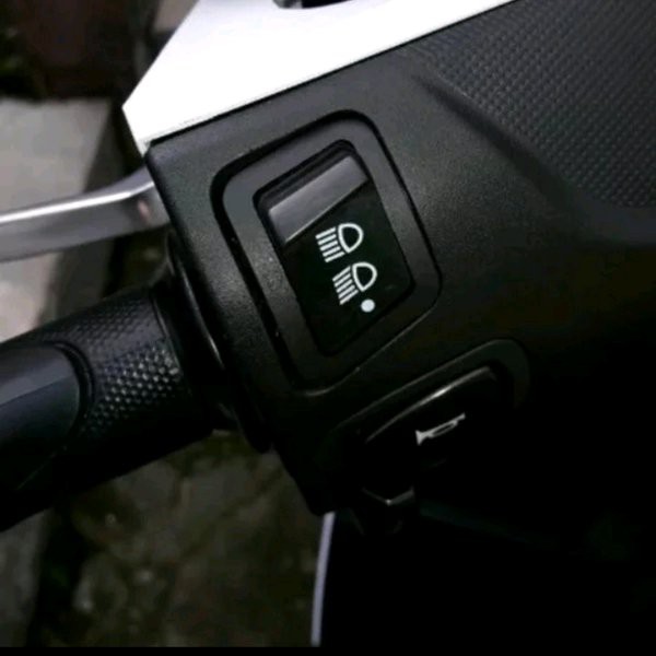 Jual SAKLAR DIM 3 FUNGSI HI LO ON OFF LAMPU MOTOR PNP BEAT,VARIO,SCOOPY ...