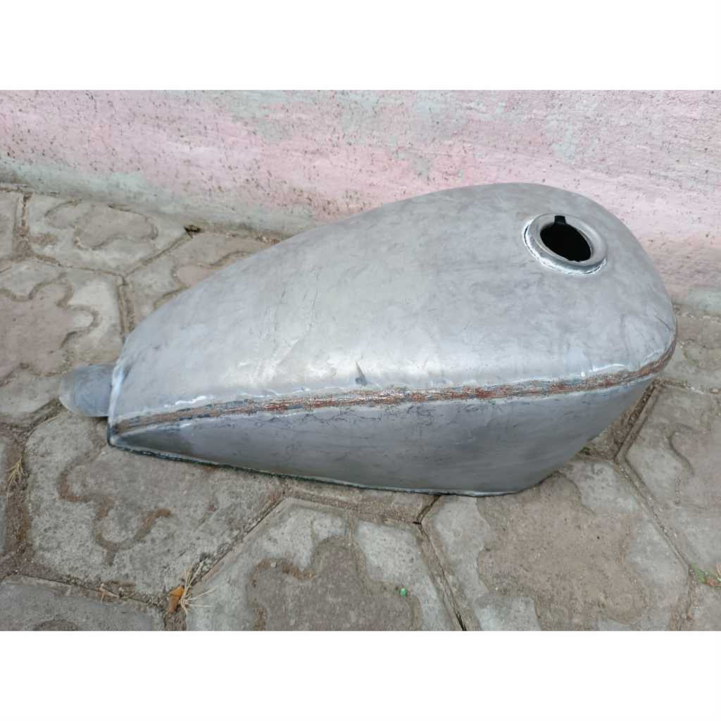 Jual Tengki Custom Harley Spotster Bobber Bratstyle | Shopee Indonesia Jual Tengki Custom Harley Spotster Bobber Bratstyle | Shopee Indonesia