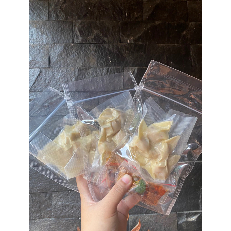 Jual pangsit Ayam mercon | Shopee Indonesia
