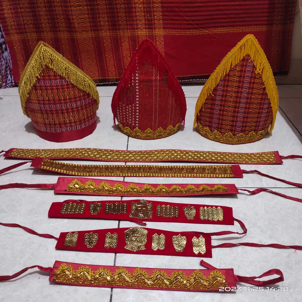 Jual sortali / ikat kepala / pinggang / sortopi / topi / adat batak ...