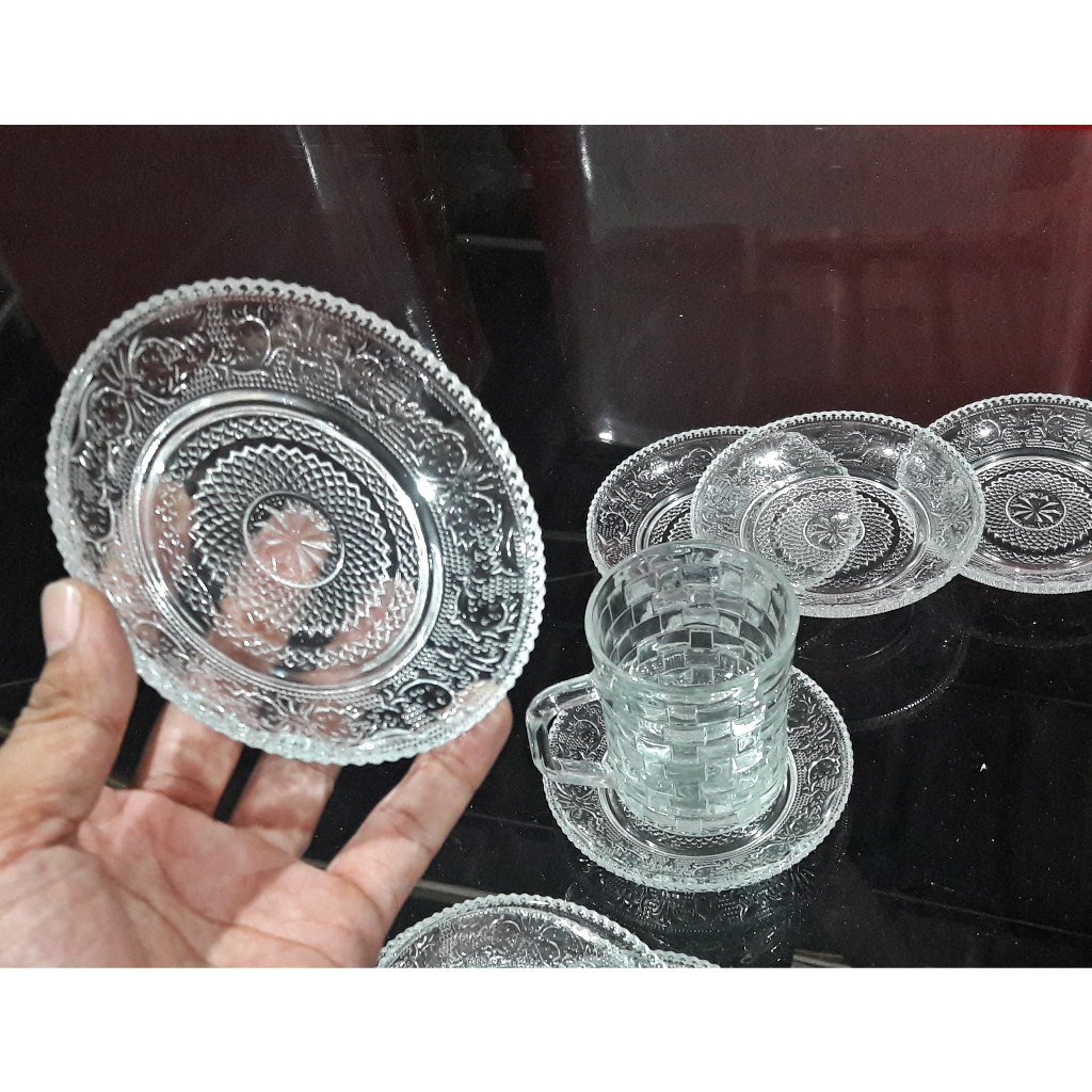 Jual Piring Kaca Tatakan Gelas Ccangkir Piring Mini Per 6Pcs | Shopee ...