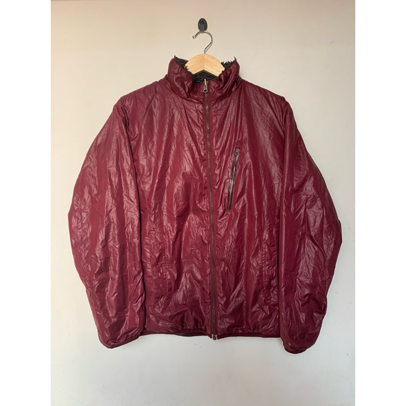 Jual Uniqlo Jacket Bolak Balik Warna Merah Maroon | Shopee Indonesia
