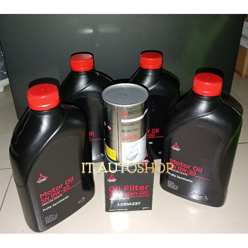 Jual OLI MESIN MOBIL MITSUBISHI SN 0W-20, PAKETAN SERVICE, OLI, FILTER ...