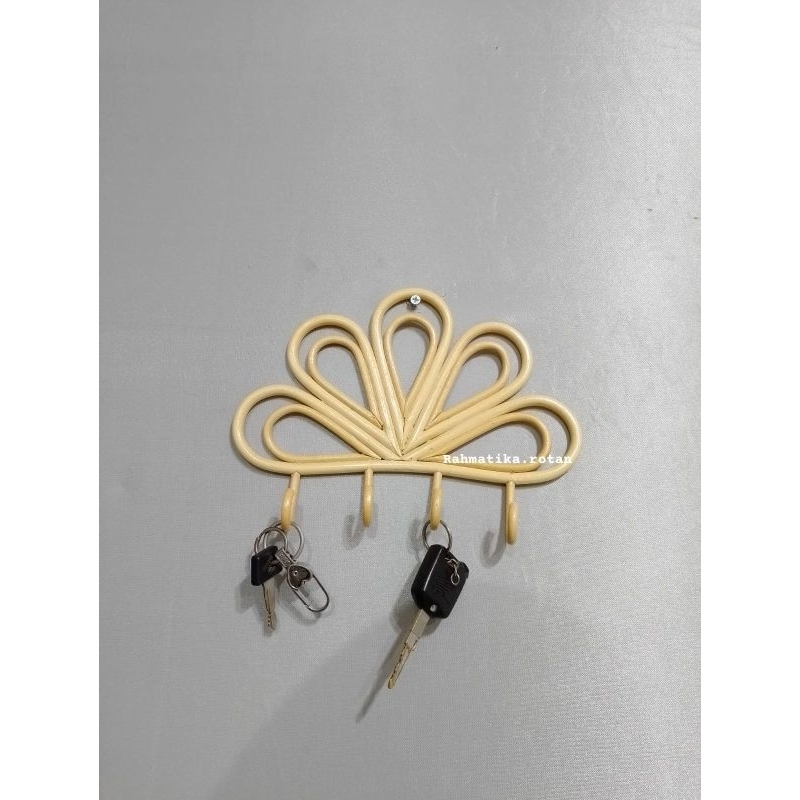 Jual gantungan rotan mini motif kipas/hook rotan foto referensi ...