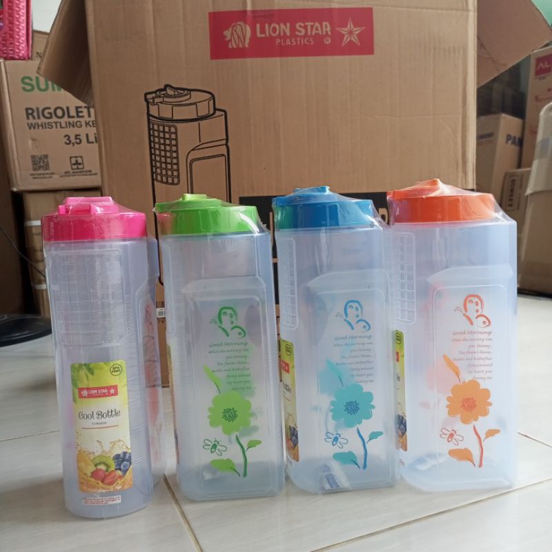 Jual Tempat Botol air minum kulkas lion star 2L dan 1,7L cooler bottle jumbo warna biru hijau ...
