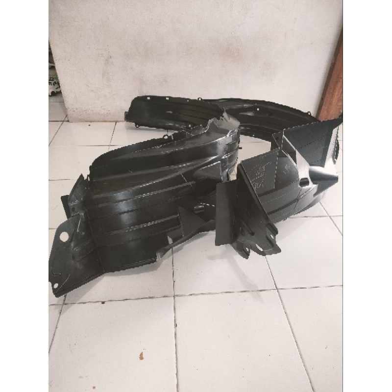 Jual liner fender toyota innova reborn 2016-2021 original | Shopee ...