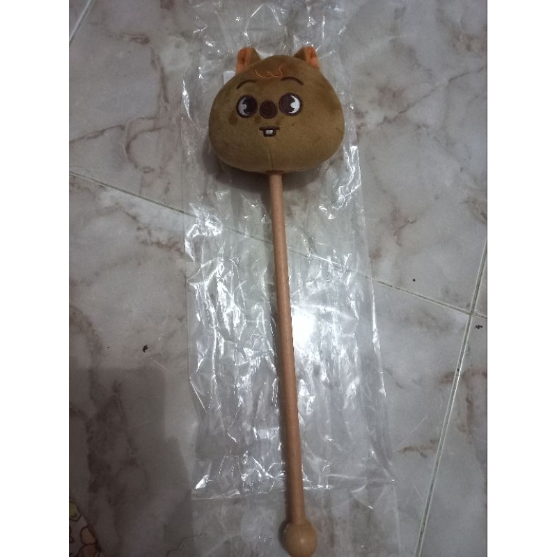 Jual Official Shoulder Tapping Stick Han Quokka Skzoo | Shopee Indonesia