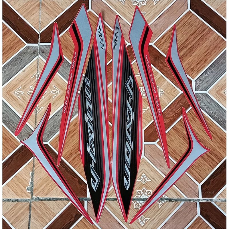 Jual Stiker Striping Motor VIXION 2013 WARNA MERAH Sticker Lis Body ...