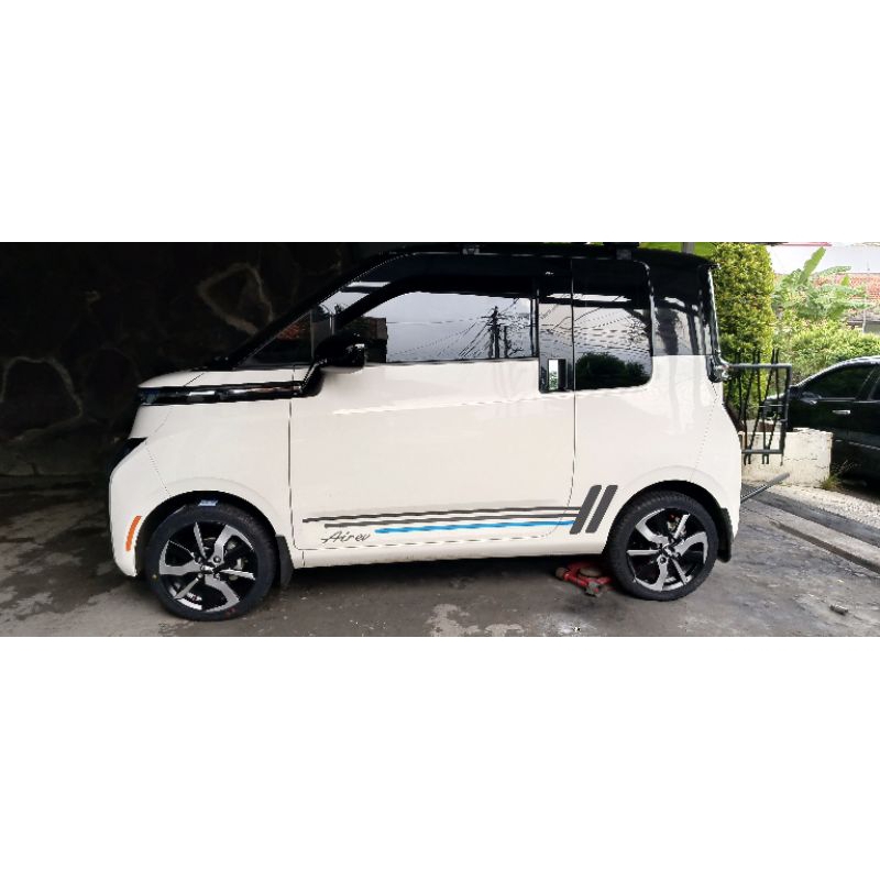 Jual 4 velg R14 + Ban 155/55 baru 2025 untuk wuling air ev karimun ...