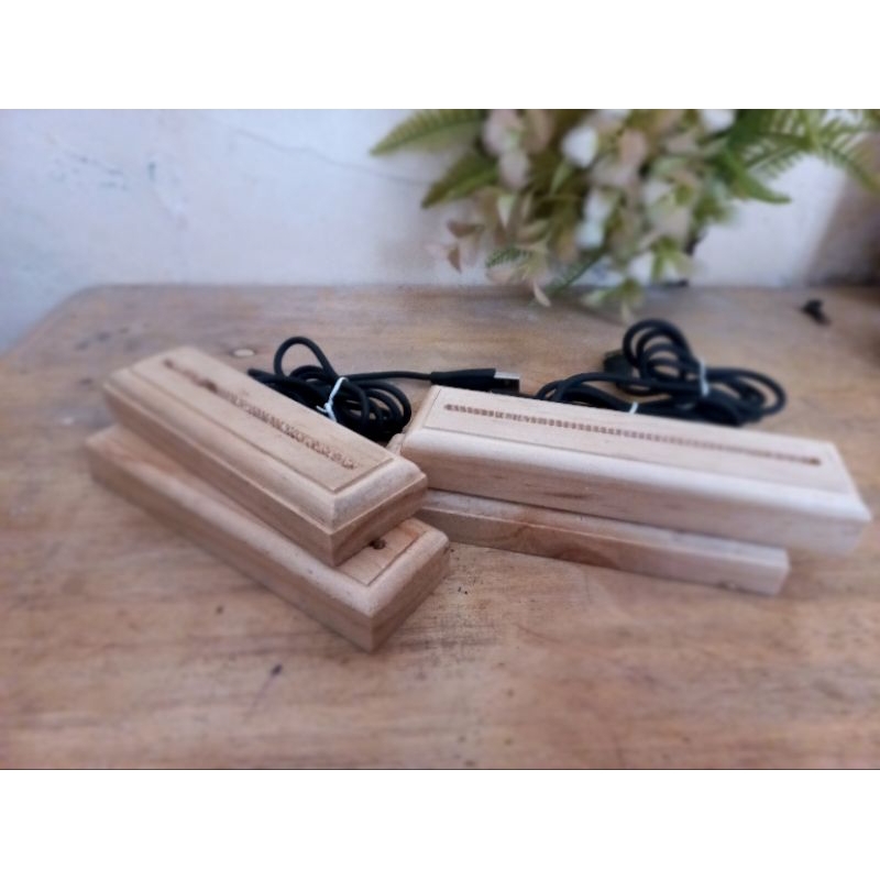 Jual base wood/Stend akrilik / dudukan akrilik led /6R/5R/46 | Shopee ...