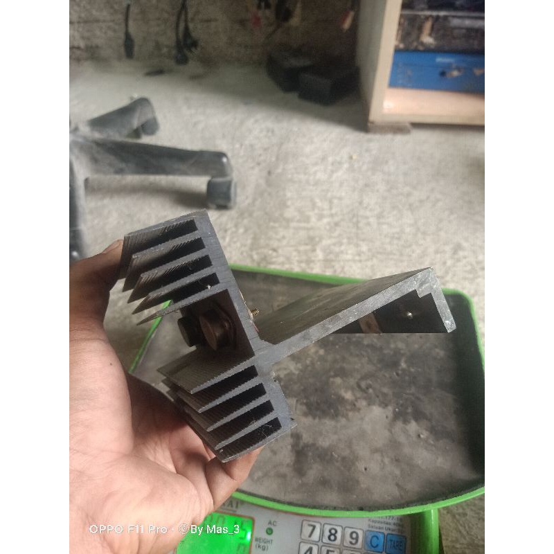 Jual almunium pendingin sirip tebal lengkap transistor jengkolan TIP ...