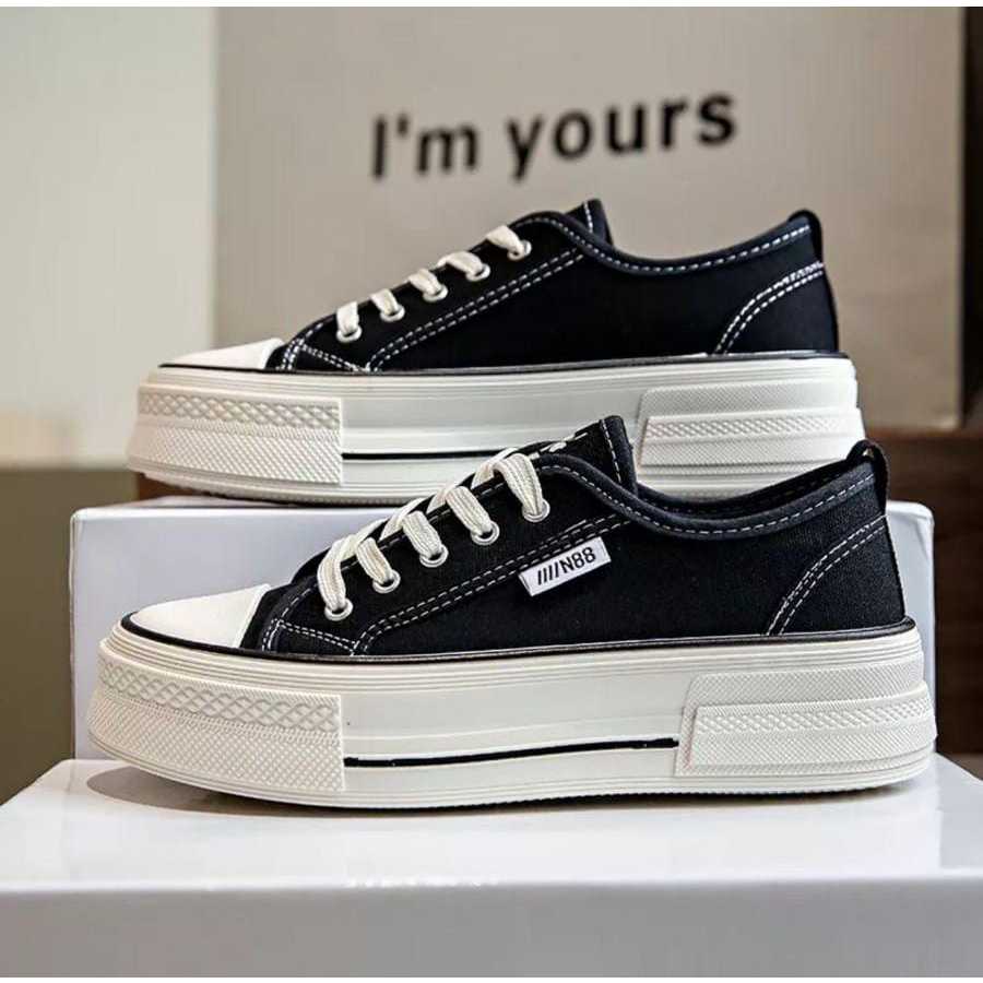 Jual Sepatu wanita bahan kanvas bertali casual sport kets cani korea ...