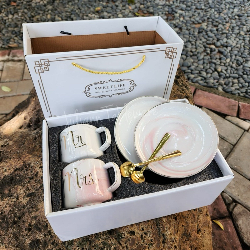 Jual Cangkir Kopi Teh Set Couple Keramik MR & MRS Motif Marbel Hadiah ...