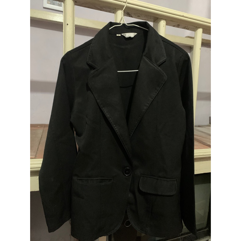 Jual blazer hitam wanita second | Shopee Indonesia
