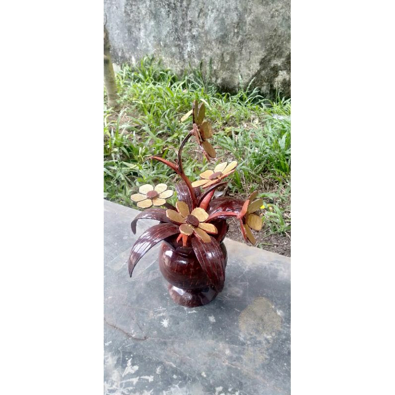 Jual diy hiasan bunga cantik dari batok kelapa(handicraft from coconut ...