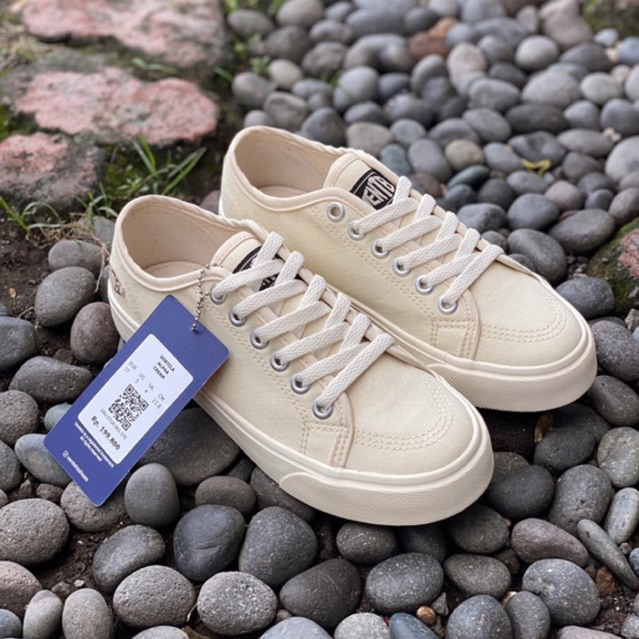 Jual VENTELA ALPHA SERIES - CREAM | Shopee Indonesia