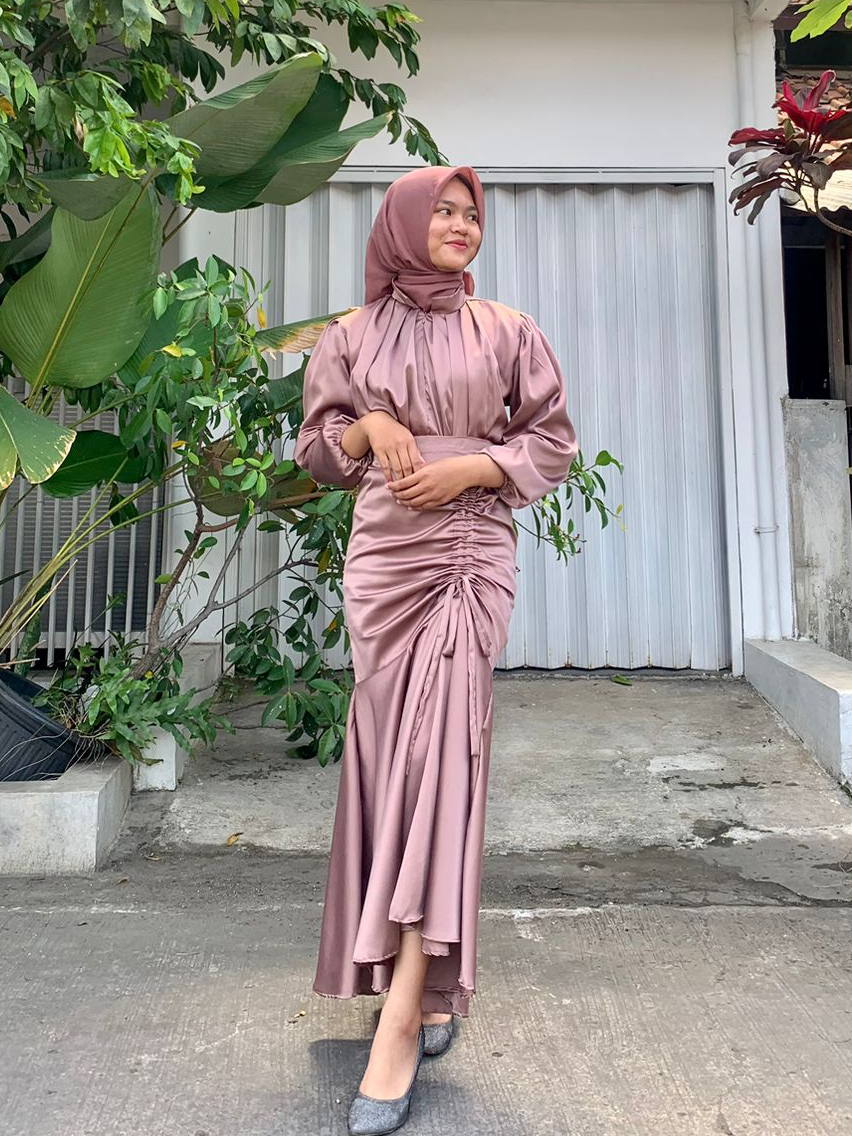 Jual Vannya Dress Satin Silk Dress Wanita Kondangan Bridesmaid Dress ...