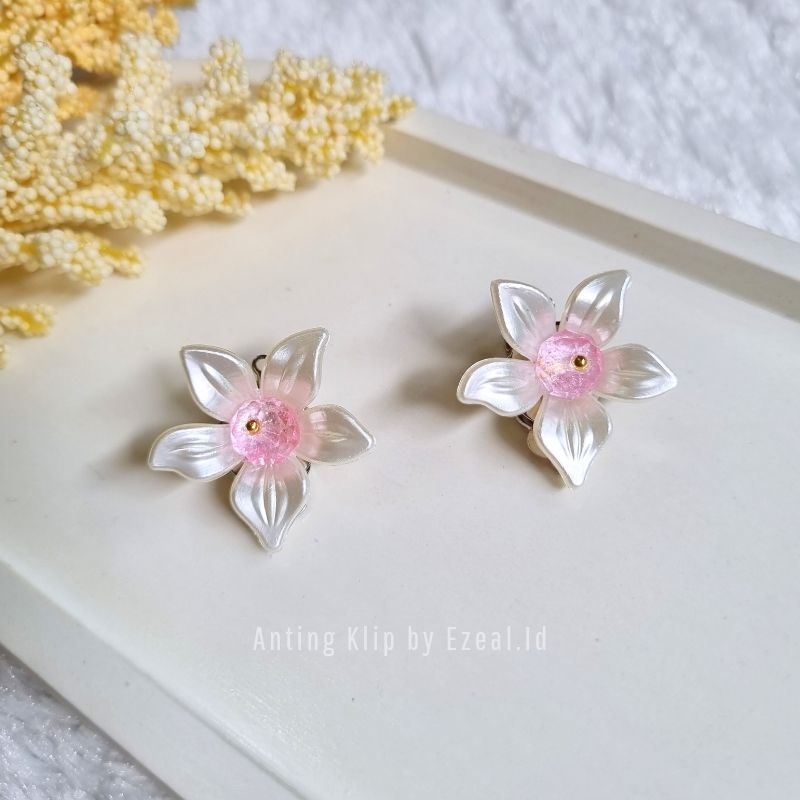 Jual Anting Jepit Klip Bunga Mutiara Hijab dan Non Hijab Wanita Kode ...