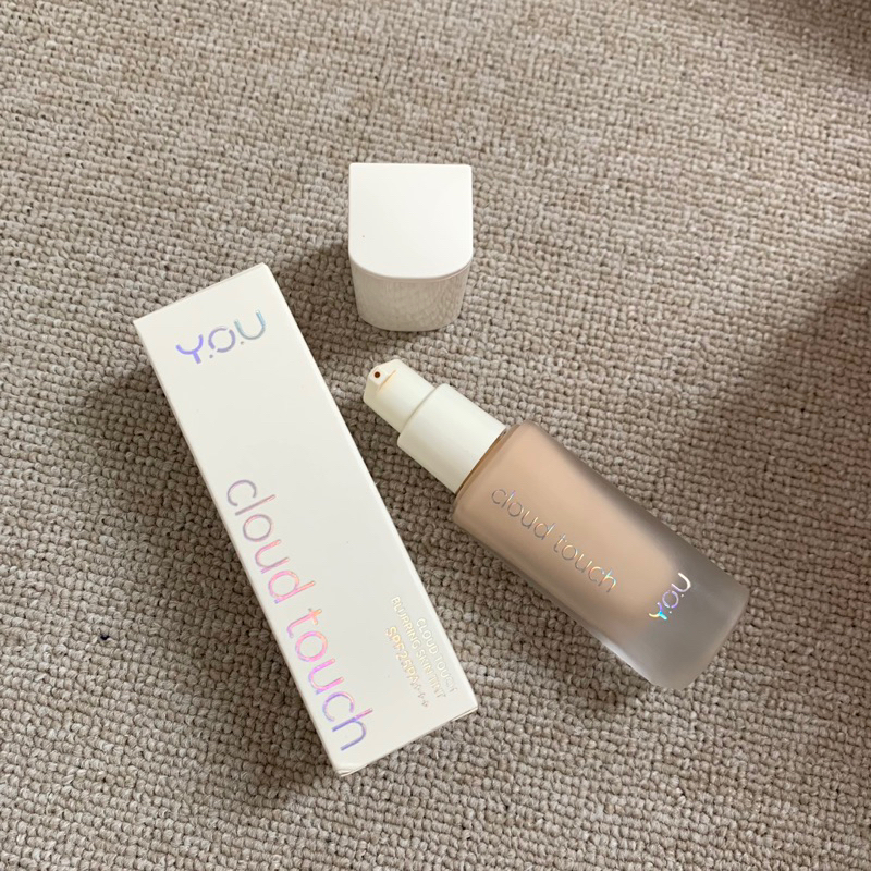Jual PRELOVED Y.O.U Cloud Touch Blurring Skin Tint SPF25++ Shell Ivory ...