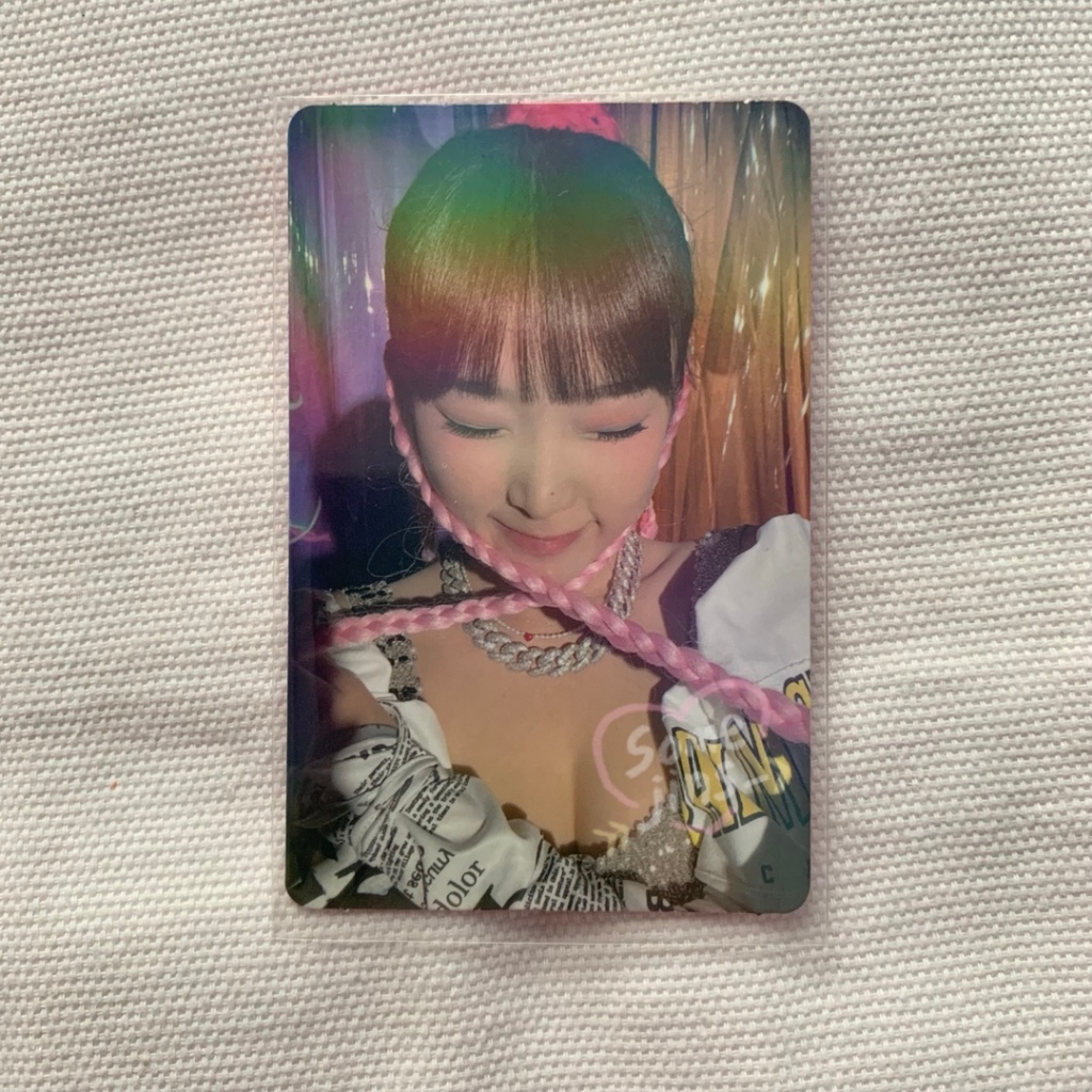 Jual Choi Yena photocard smiley trading card hero pc soloist | Shopee Indonesia