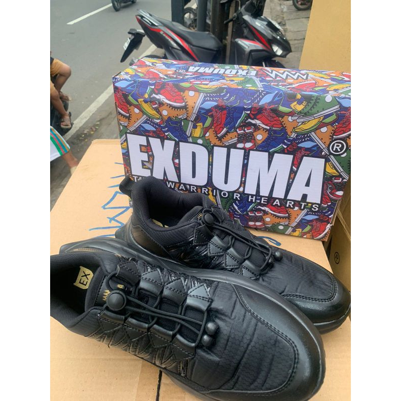Jual Sepatu Olahraga Exduma Super Black Terbaru | Shopee Indonesia