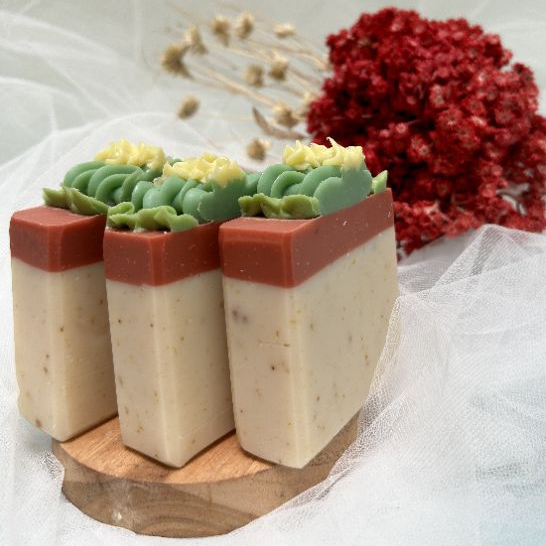 Jual Sabun Handmade Coconut Milk + Calendula | Shopee Indonesia