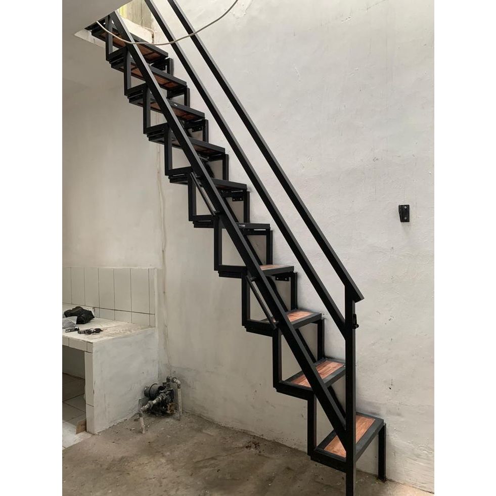 Jual model tangga besi dengan konsep modern dan minimalis | Shopee ...