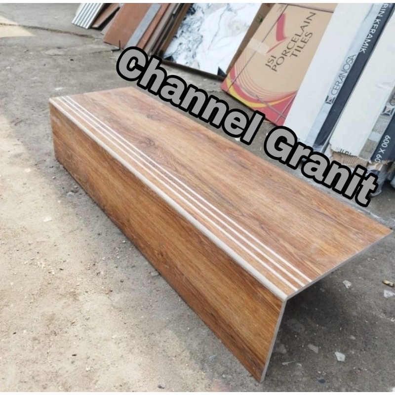 Jual Granit anak tangga 30×100 dan 20×100 motip kayu Nuca dark brown ...