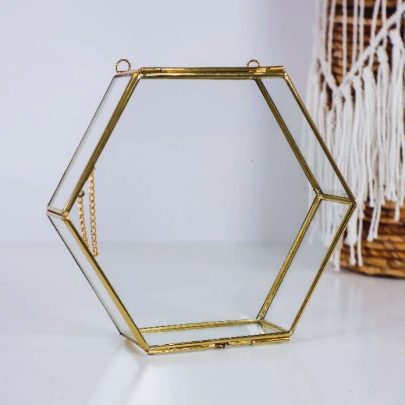 Jual Frame Mahar | Box Hexagon | Glass Box Mahar | Instant Only ...
