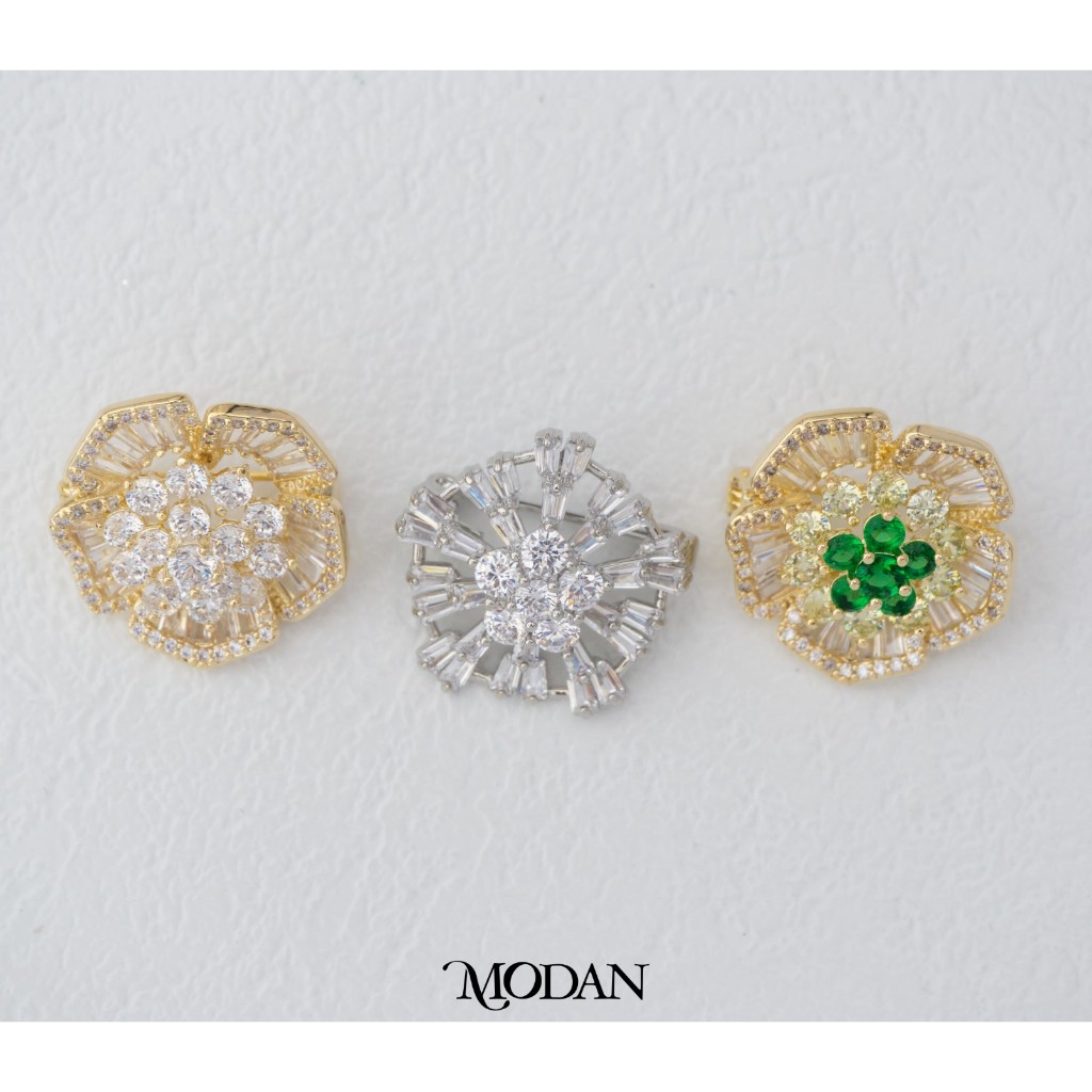 Jual Modan - Classic Mini Emerald Green/Clear Zirconia Flower Brooch ...