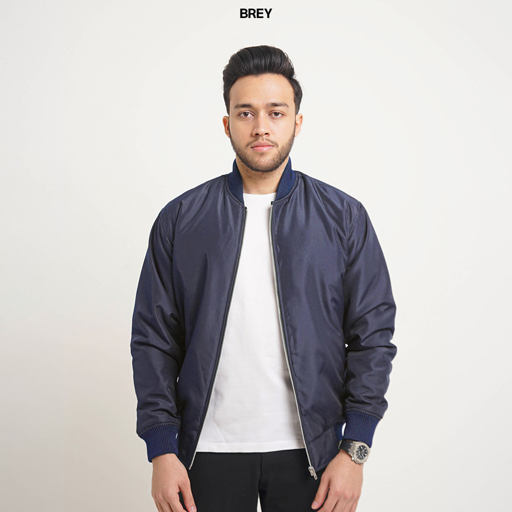 Jual Jaket Pria Bomber Original Hitam Black Jacket Parasut Windbreaker ...