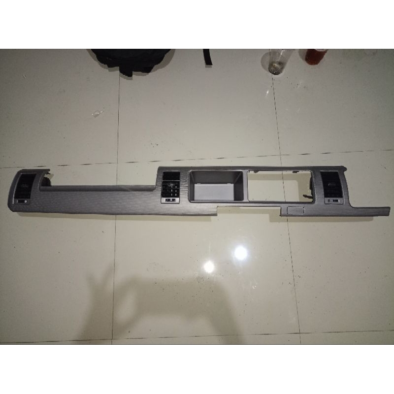 Jual Panel Dashboard Depan Hiace Commuter Warna Hitam Tahun 2014-2022 ...