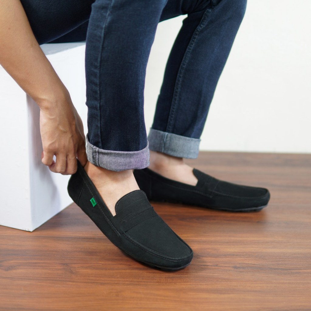 Jual Sepatu Slip On Pria Casual Formal Kickers Jevlin Slip On Pria ...