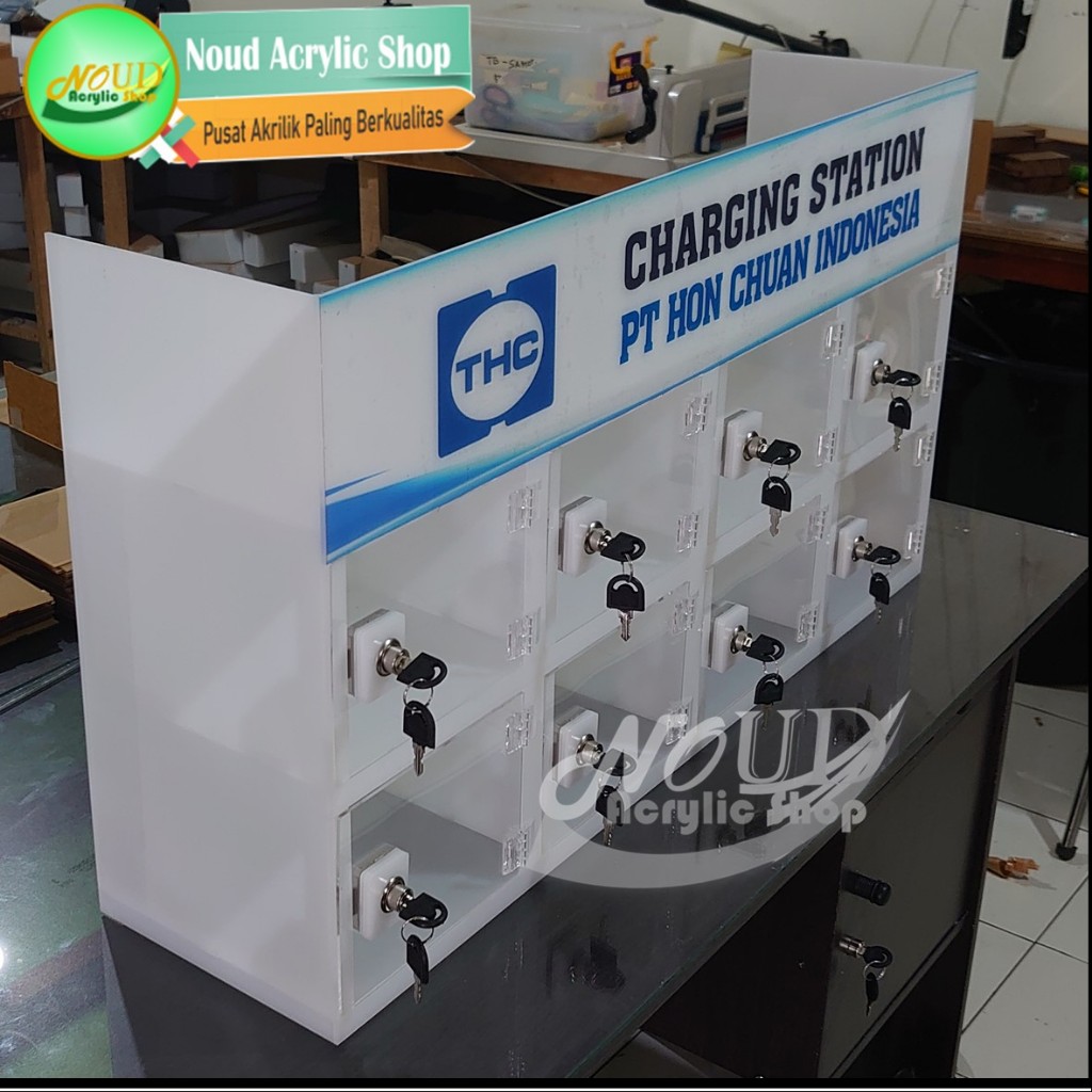 Jual Box Charger HP / Charging Station Akriliik 8 Kotak | Shopee Indonesia