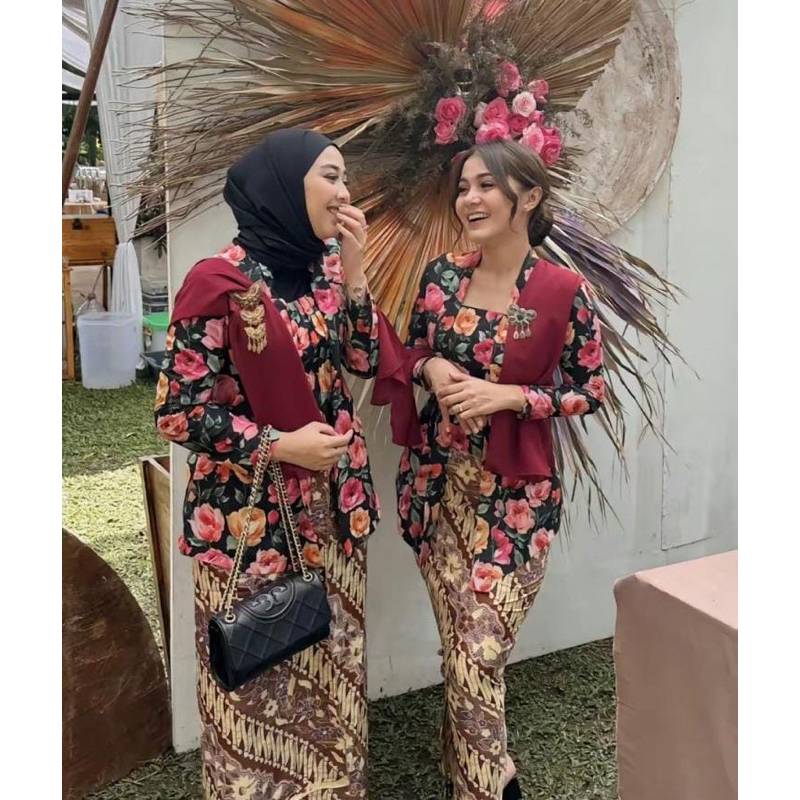 Jual Kebaya Floral Bunga Inara Hitam Maroon Putih Pink Artis Selebgram ...