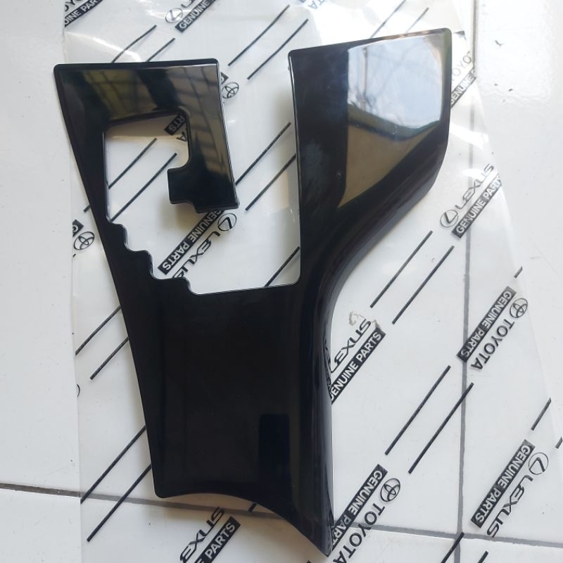 Jual jual cover panel transmisi mobil toyota innova reborne original ...
