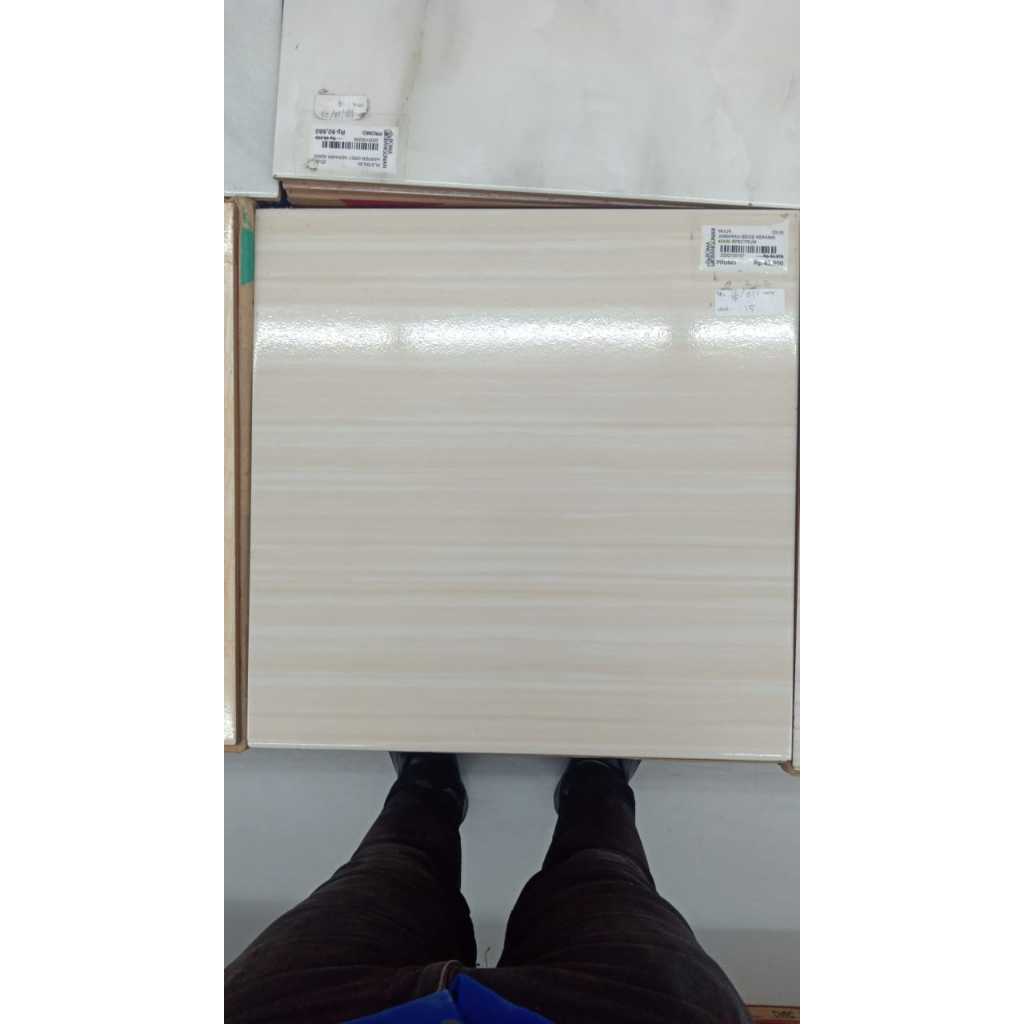 Jual Mulia Keramik Lantai Keramik Dinding Jimbaran Beige 40x40 Shopee Indonesia